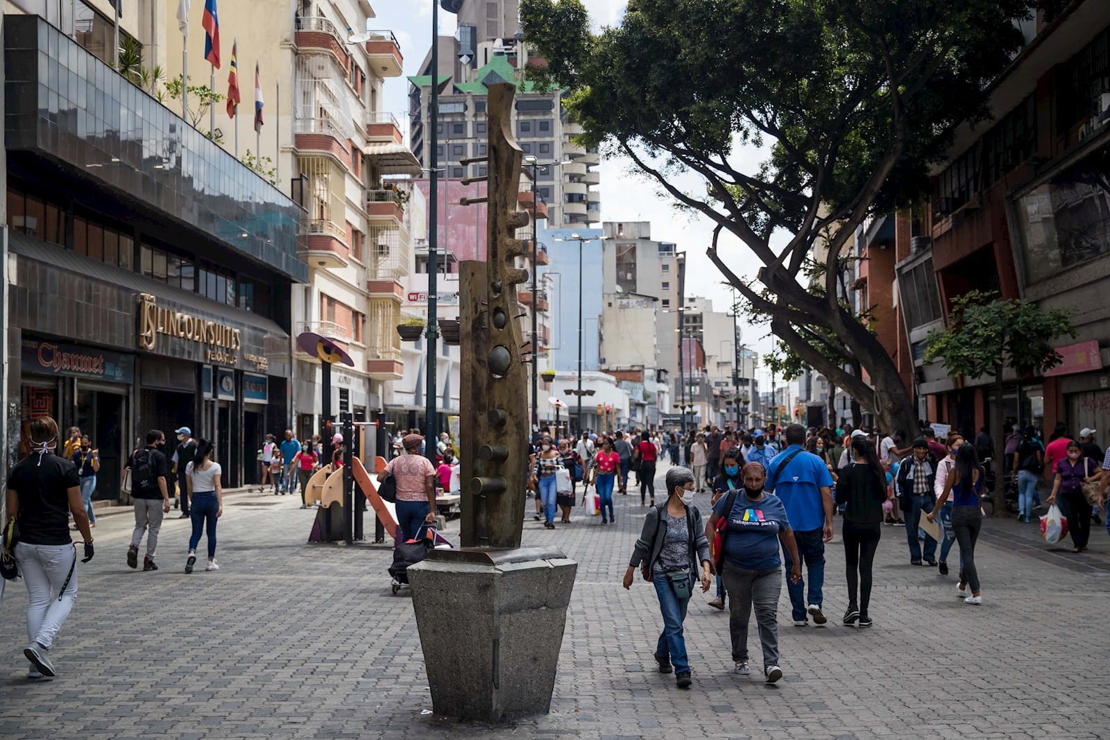 Arte callejero en Caracas: de la vanguardia a la propaganda