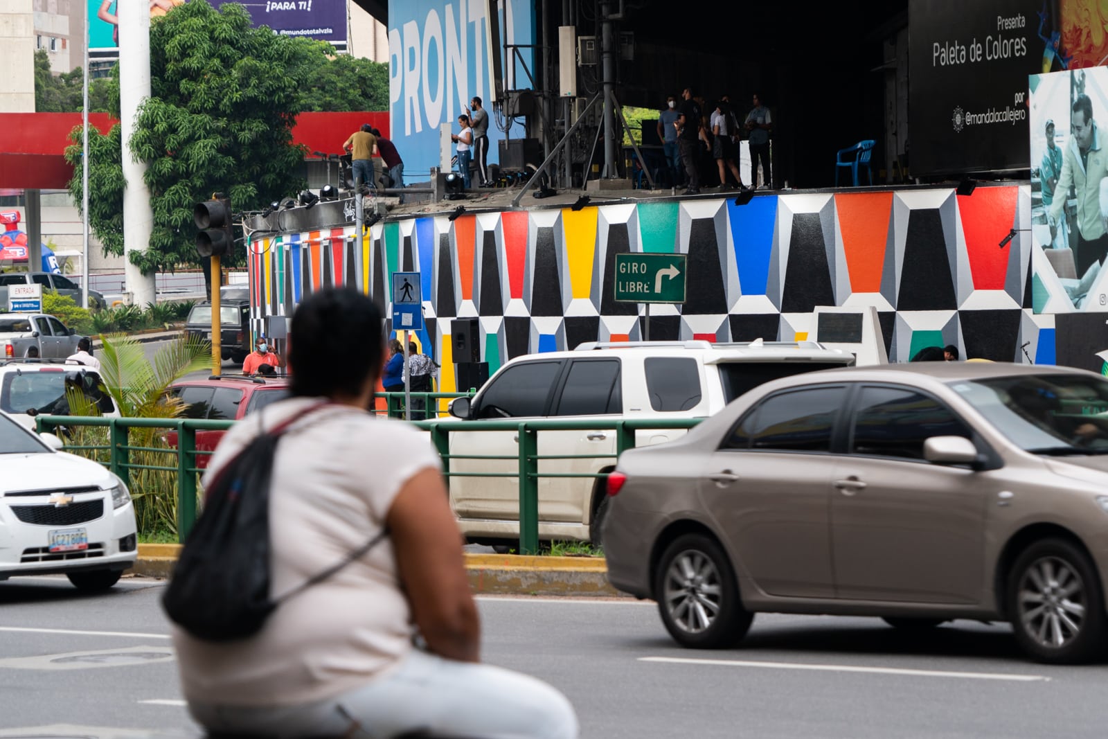 ️ “Trapecio multicolor”, un nuevo mural en Baruta