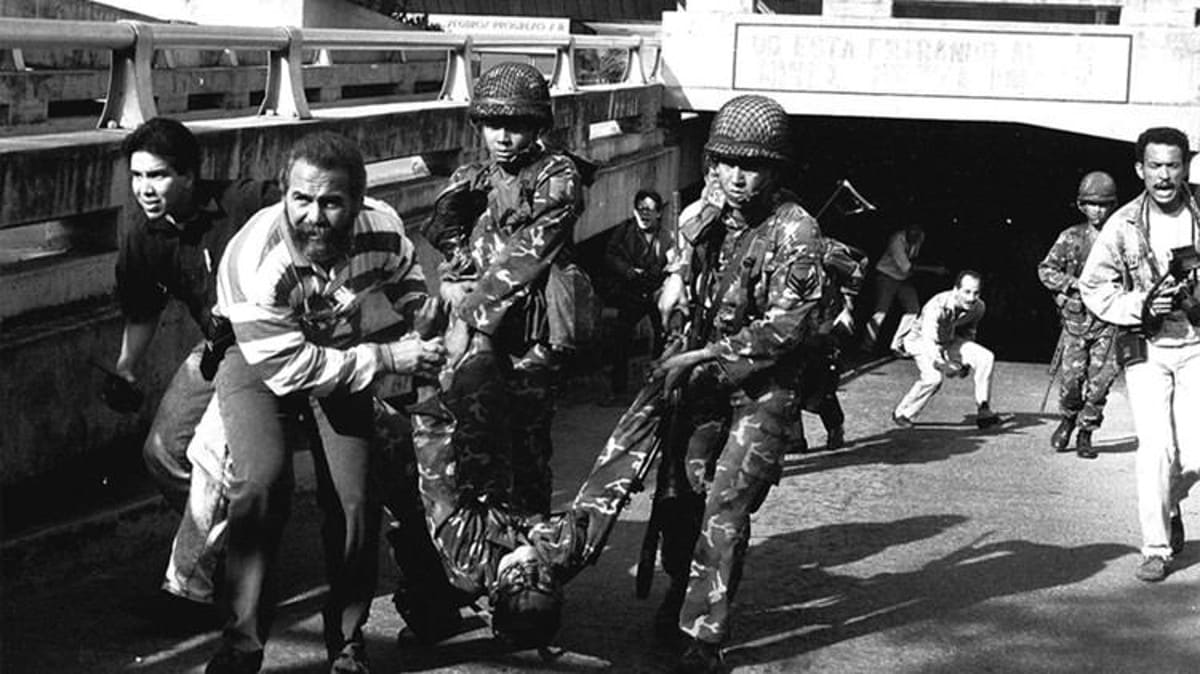 4 de febrero de 1992: Hugo Chávez sacudió la democracia
