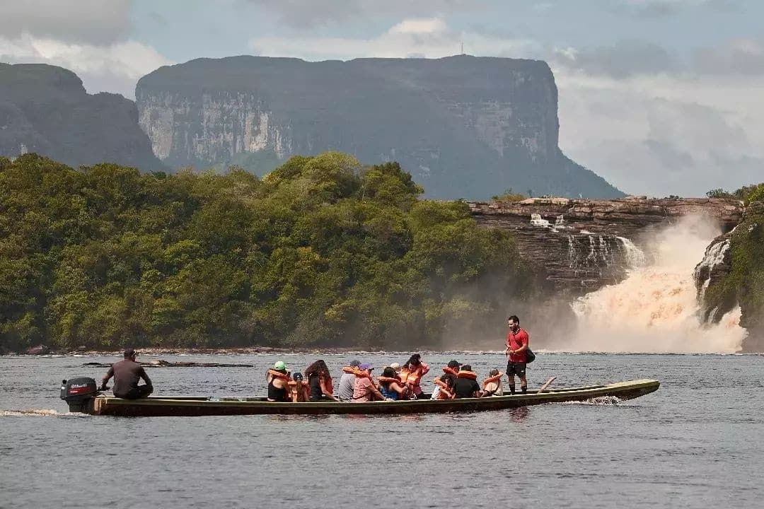 ¿Cuánto cuesta viajar a Canaima?