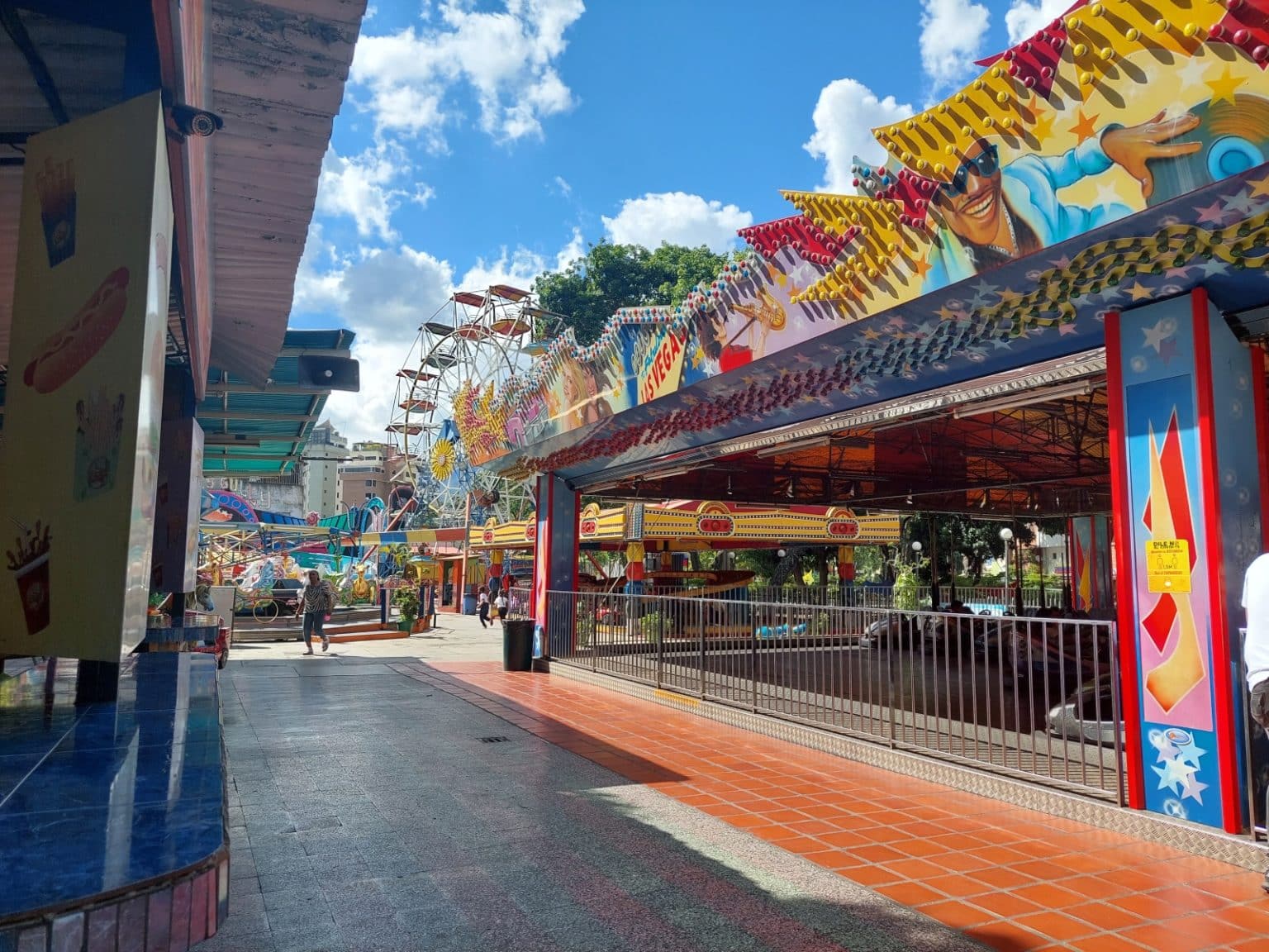 ¿cuánto cuestan los parques de diversiones en Caracas?