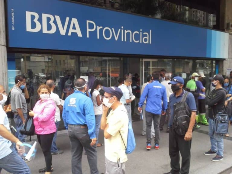 ¿Cómo solicitar un crédito en los bancos venezolanos y quiénes pueden ...