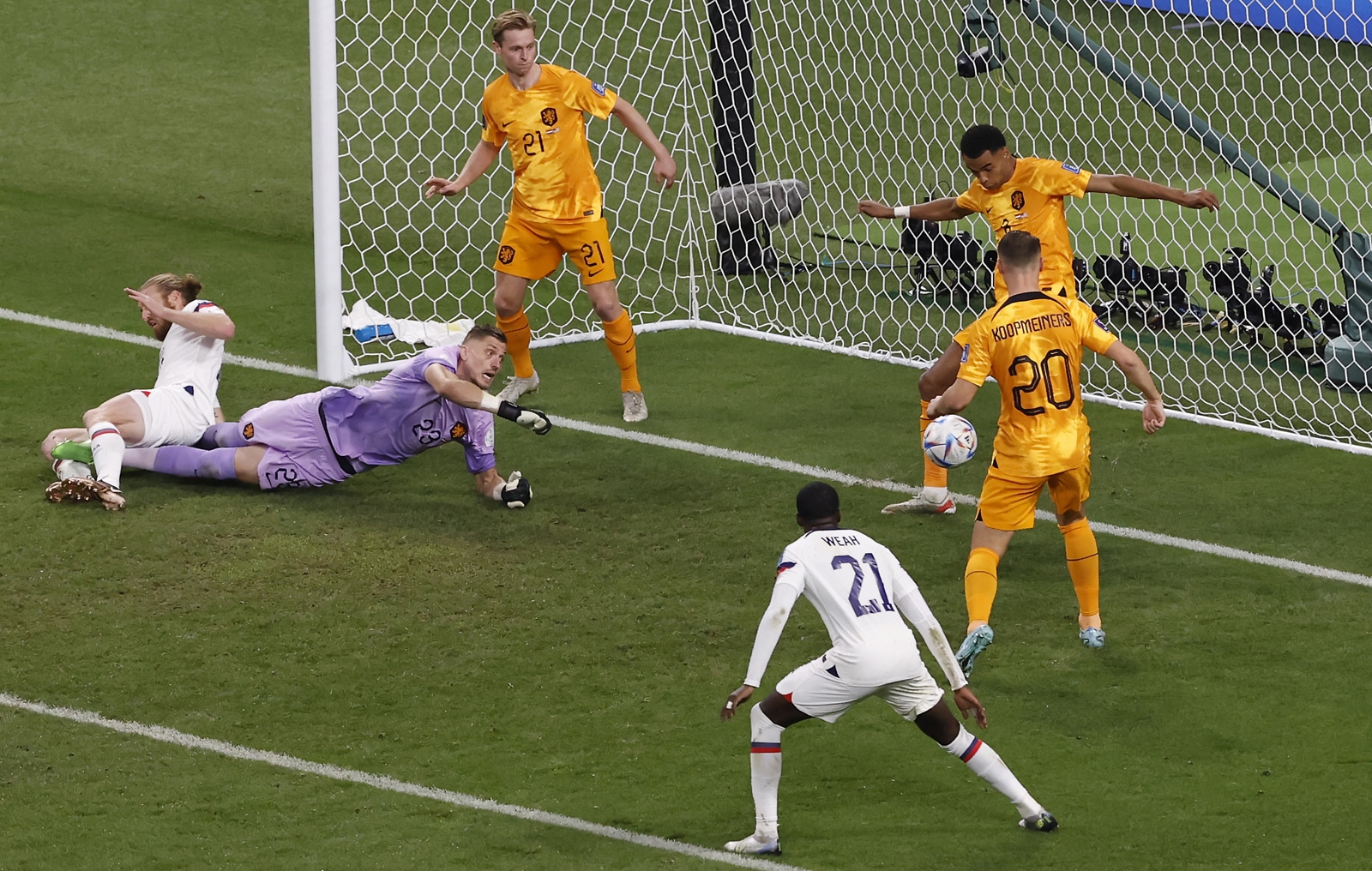 Catar 2022: Países Bajos le ganó a Estados Unidos 3-1 y clasificó a ...