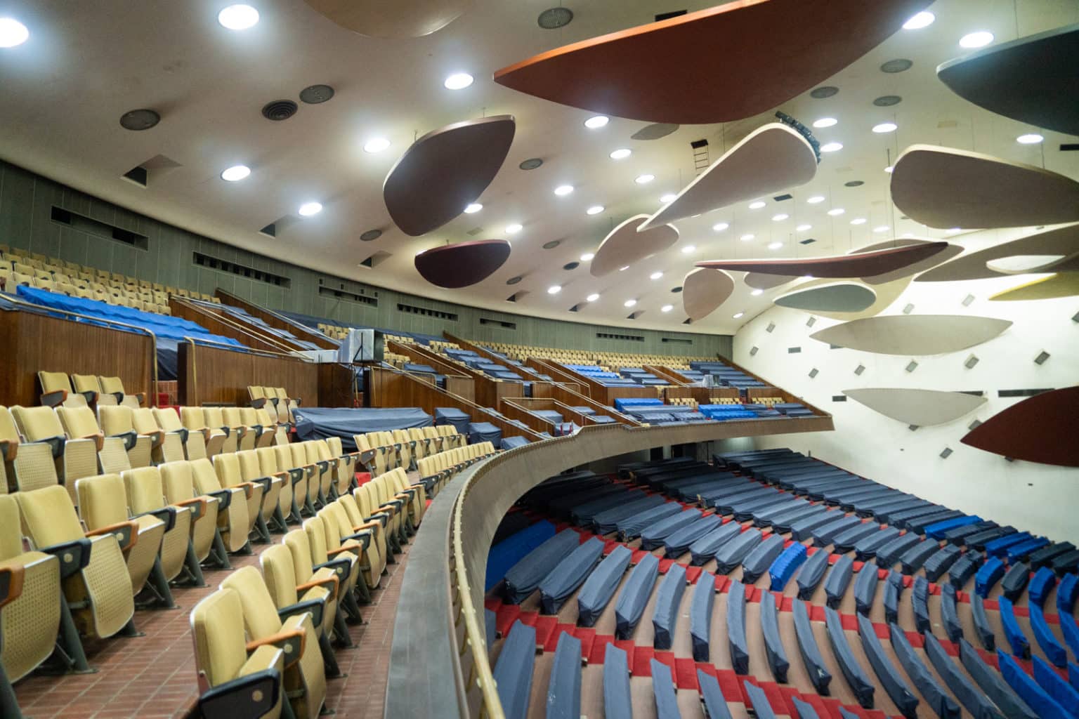 Aula Magna de la UCV espera volver a graduar estudiantes