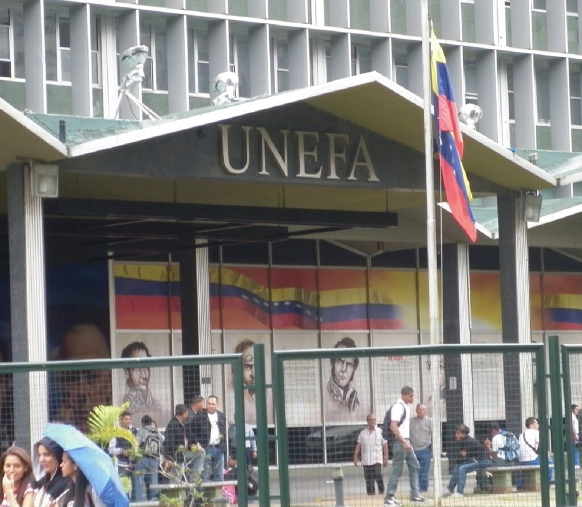 ¿Por qué el video de unos estudiantes de la Unefa se volvió viral en ...