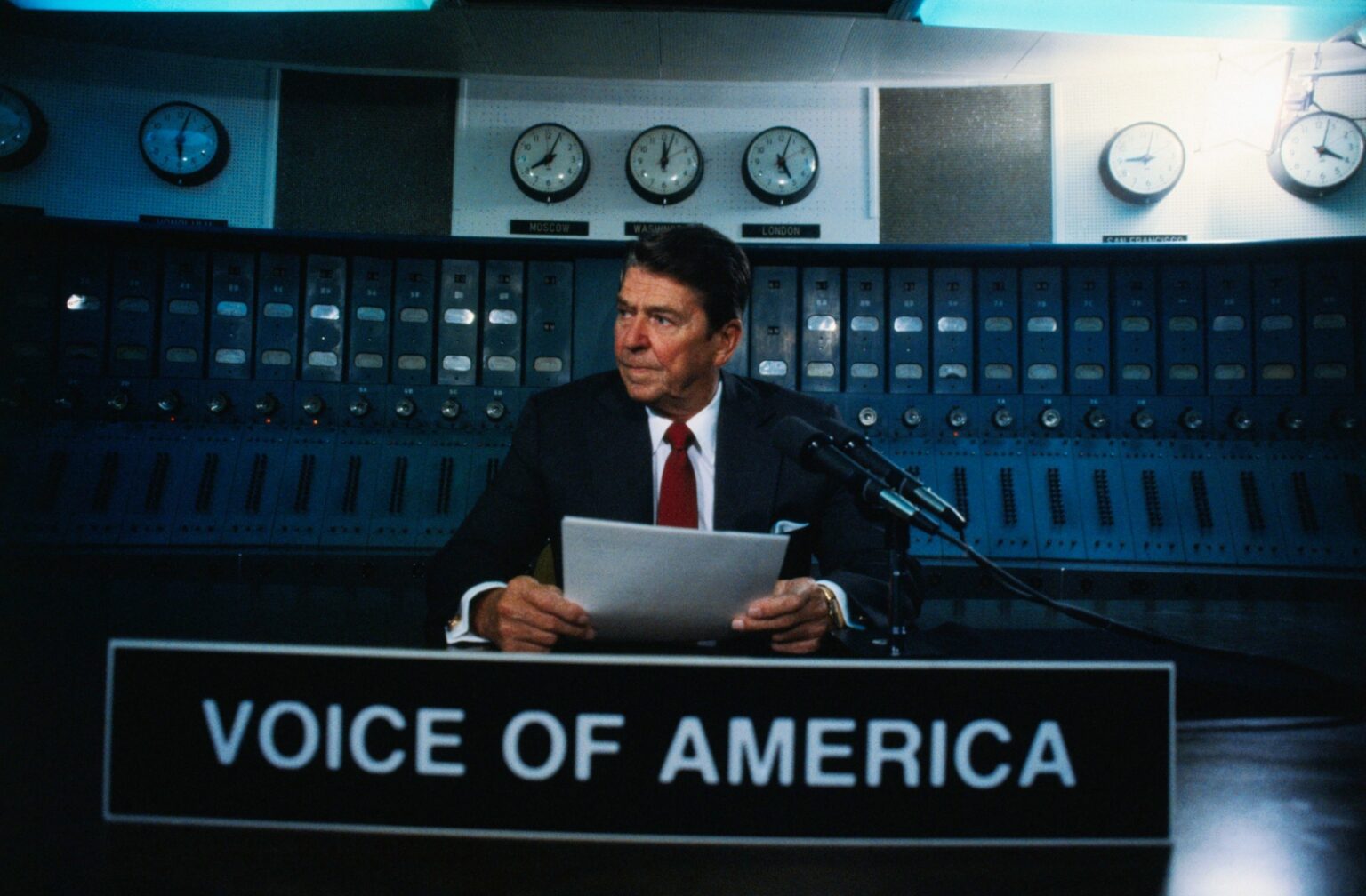 La Voz de América: más de 80 años de historia y prestigio - El Diario