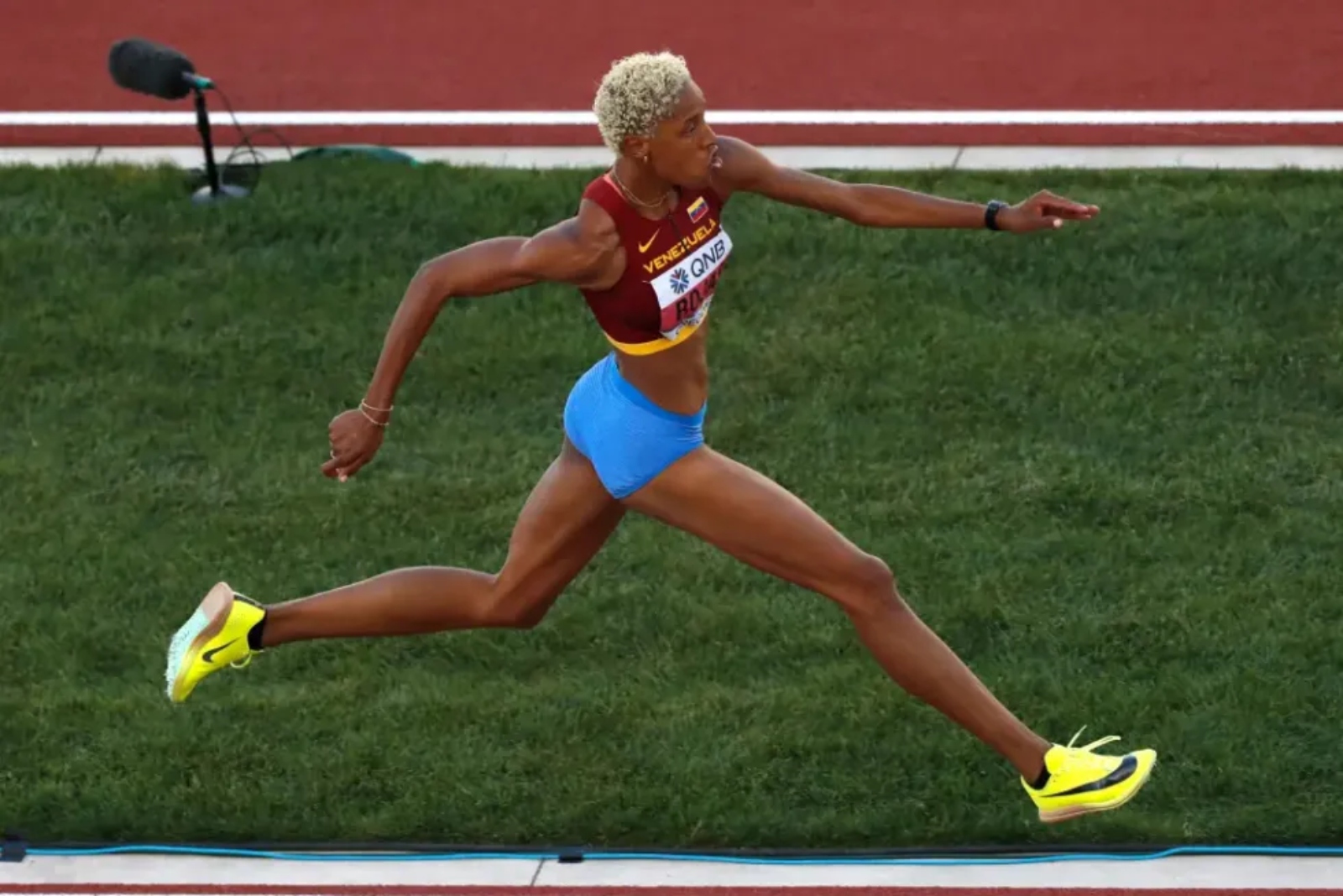 Yulimar Rojas con miras al Campeonato Mundial de Atletismo