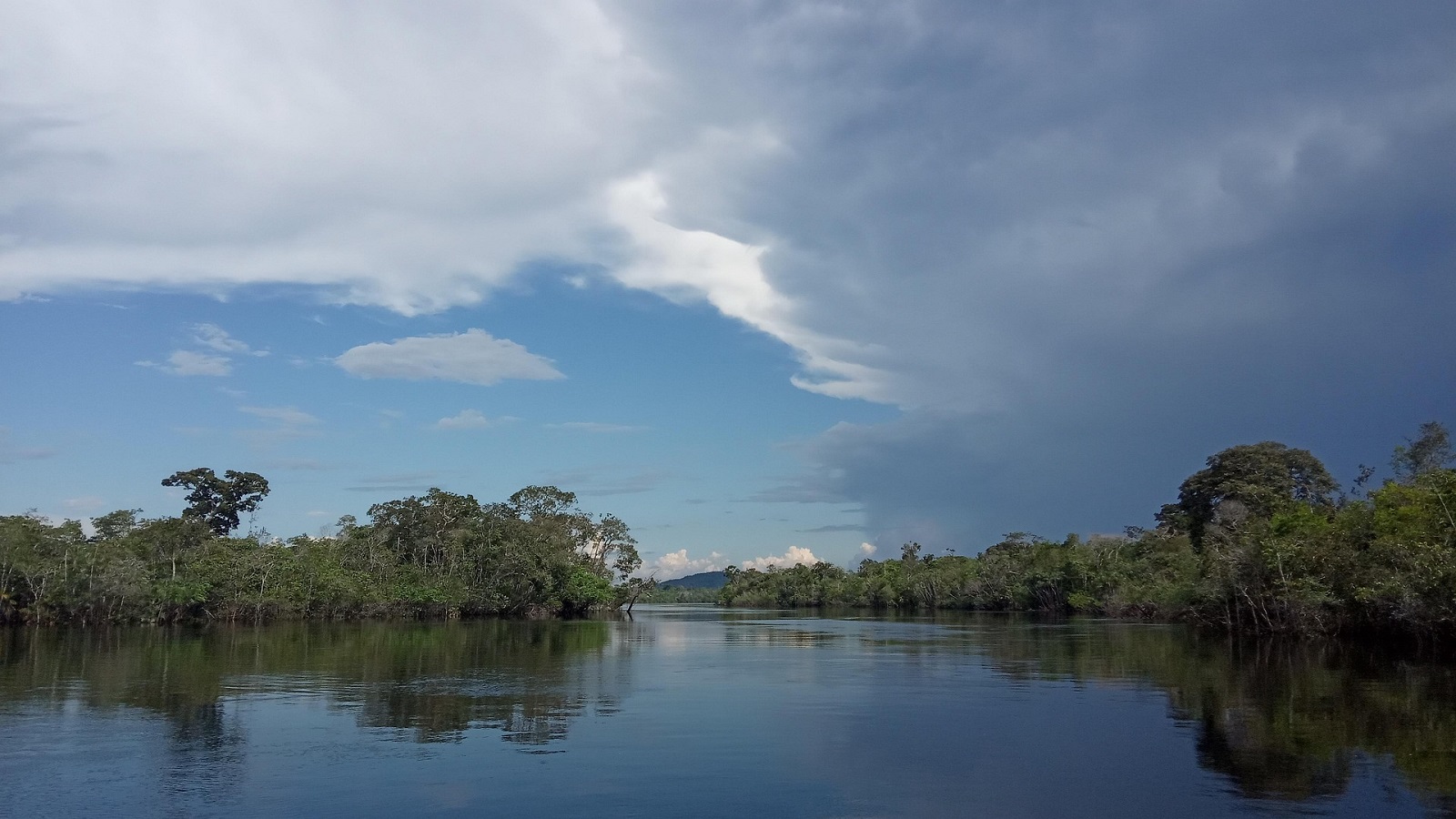 Niveles del río Orinoco registran un descenso sostenido en Amazonas