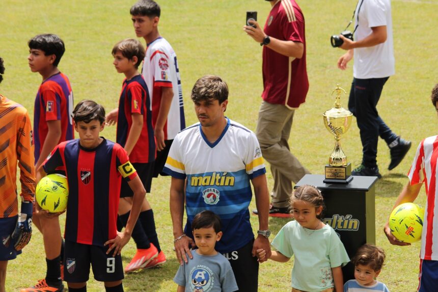Finalistas de la Liga Colegial de Venezuela disfrutaron un día de ...